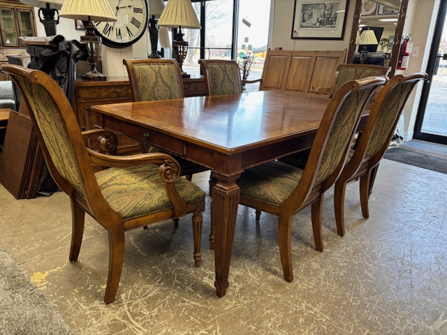 Ethan Allen Dining Table Set with 2 Leaves, 6 Chairs, Pads 66954 ...